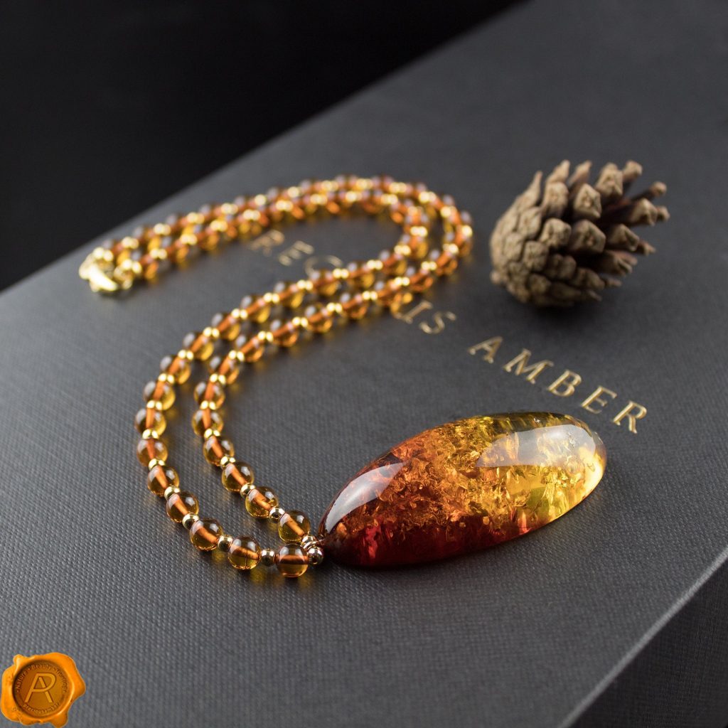 Amber Gold Pendant Necklace - Precious Amber